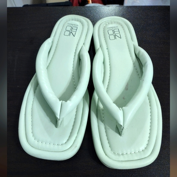 NOBO | Shoes | Nobo No Boundaries Womens Flip Flops Size 1 Green | Poshmark